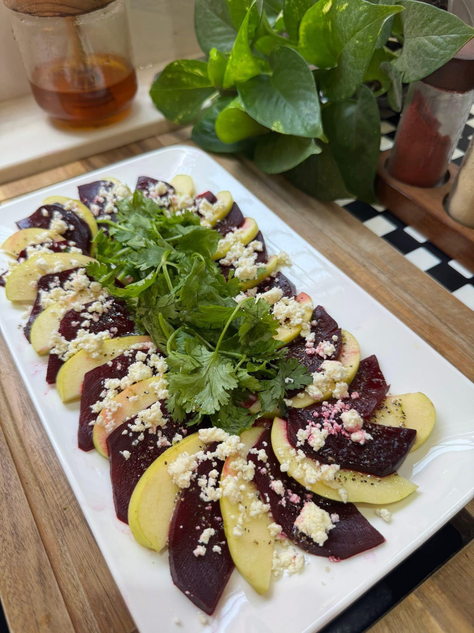 Carpaccio de betabel con manzana verde y cilantro fresco – Tasty Recipes
